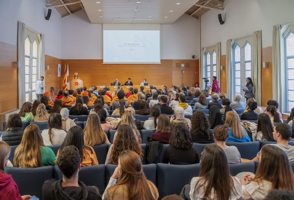 Lourdes Beneria, pionera de la economía feminista, es doctora honoris causa de la URV - URV Activ@