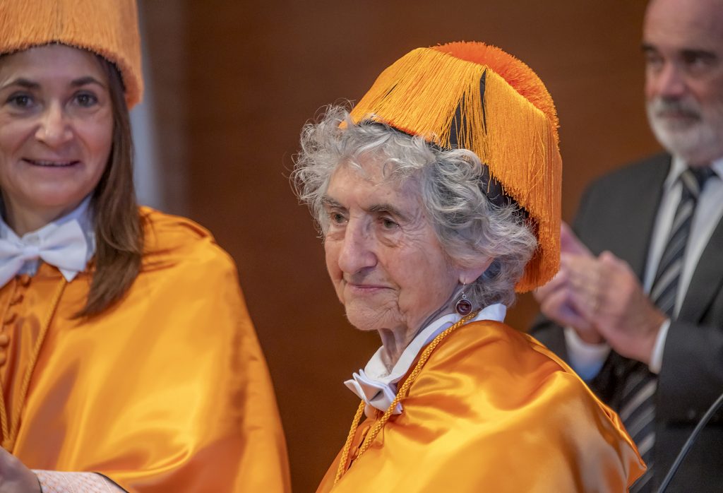 Lourdes Beneria, pionera de la economía feminista, es doctora honoris causa de la URV - URV Activ@