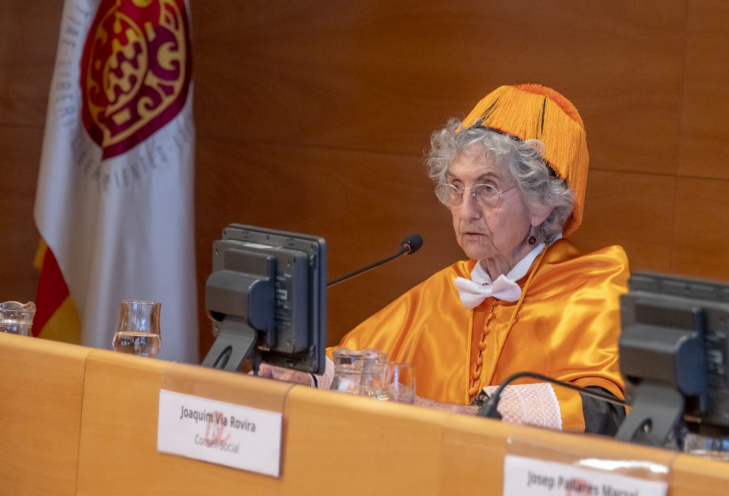 Lourdes Beneria, pionera de la economía feminista, es doctora honoris causa de la URV - URV Activ@